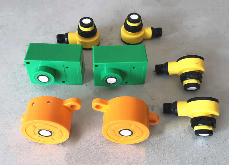 Compact Ultrasonic Sensor for Fluids Level Measurement from China ...